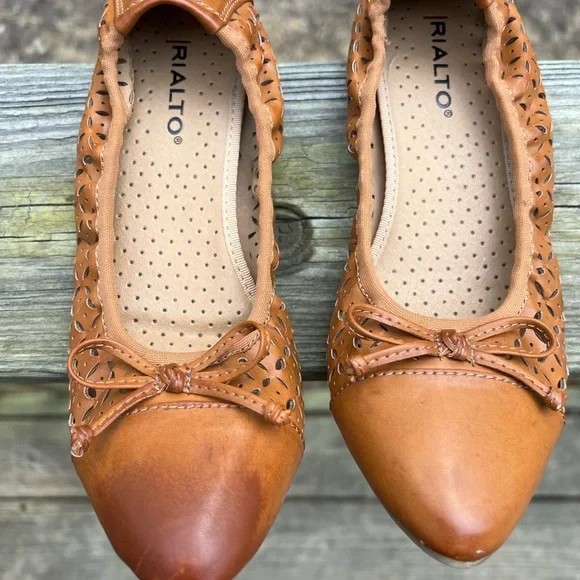 Rialto | Shoes | Rialto Sofie Laser Cut Ballet Flat Shoes With Bow Size ...